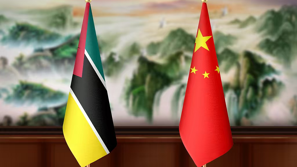 Си Цзиньпин поздравил Даниэла Шапу с избранием на пост президента Мозамбика Cgtn на русском